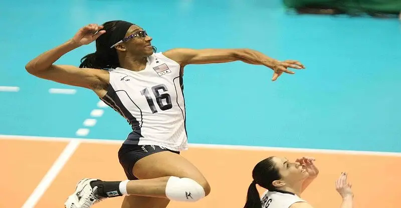 The Outside Hitter Position – 5 Marks Of A Great Player | Volleyball Advice